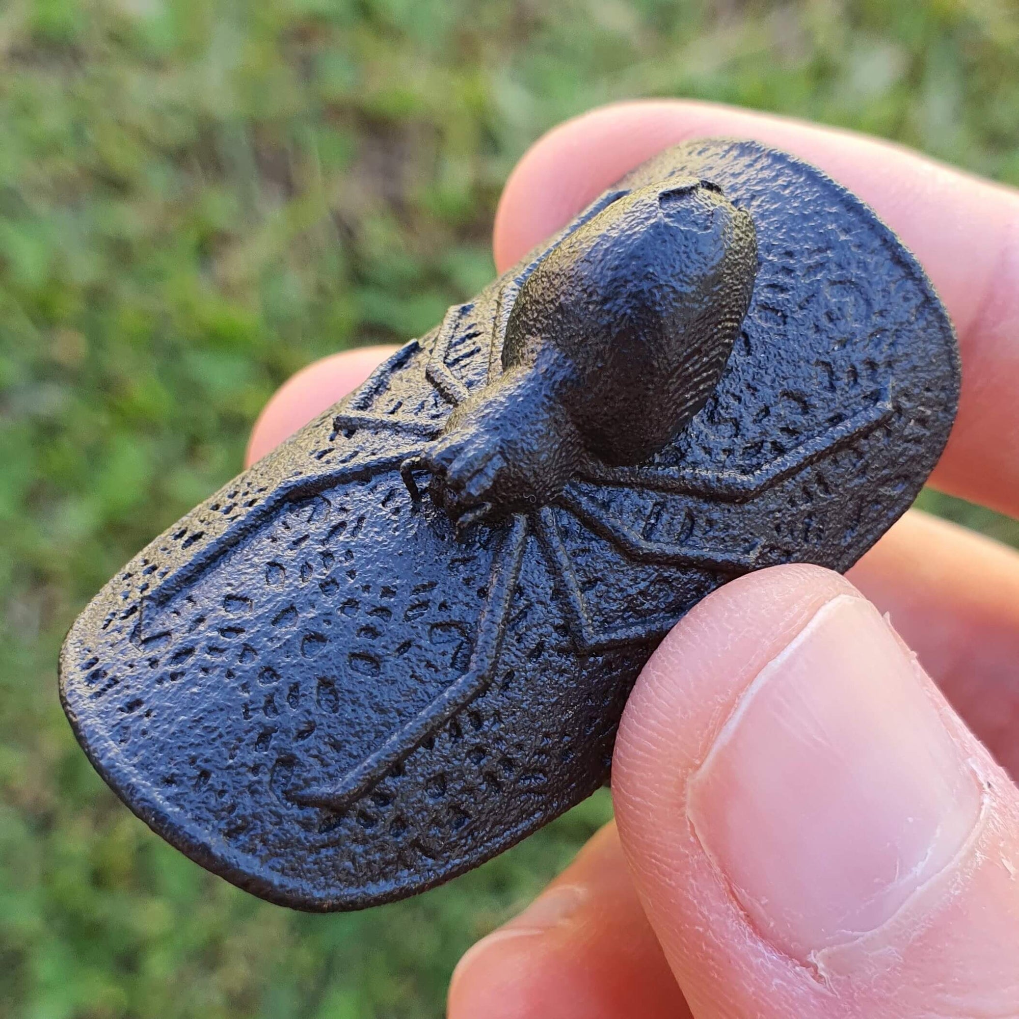 Redback Spider Ring – NiTrideDesign